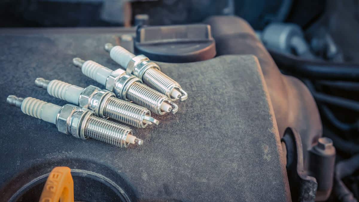 how to clean a spark plug? - BISON